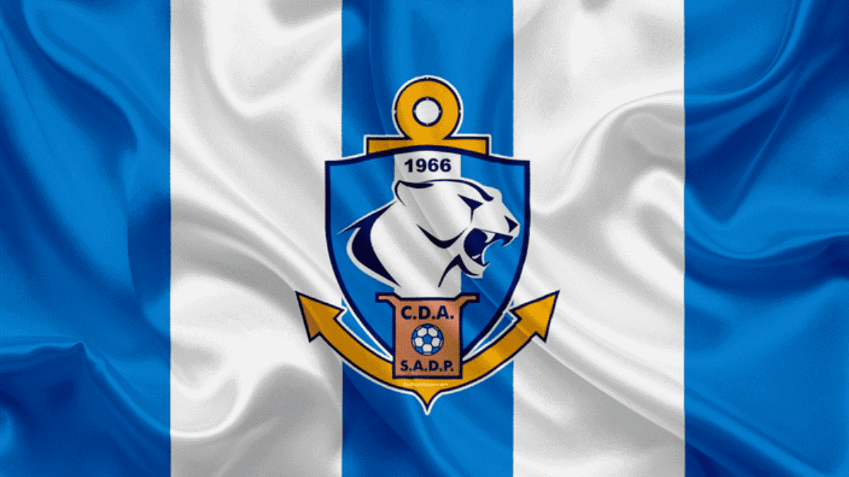 Otra mala para el CDA: delantero titular se va al fútbol extranjero