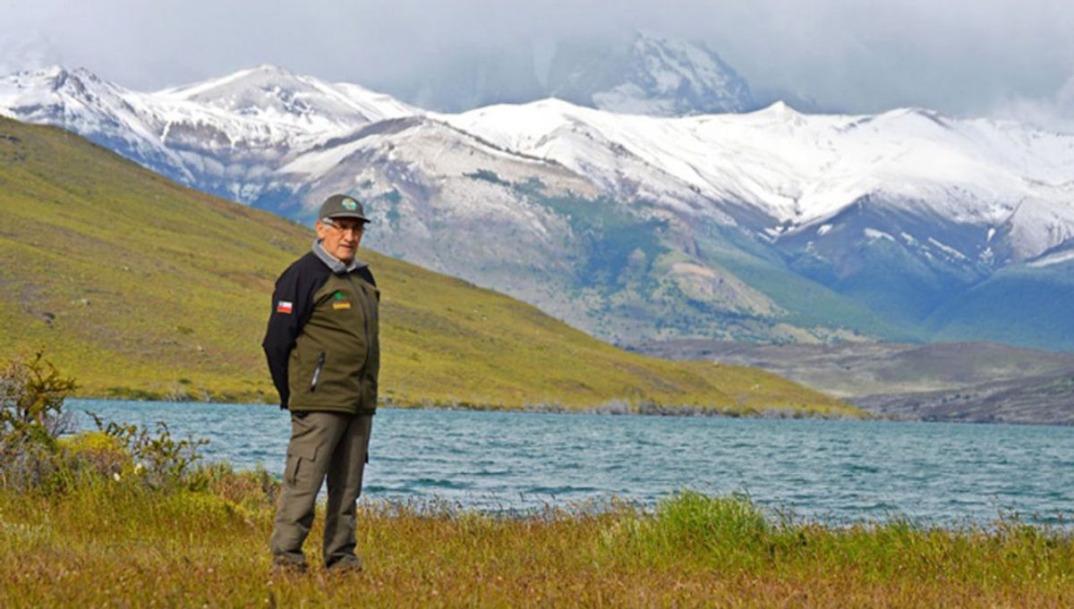 JUAN TORO RECIBIÓ HOMENAJE AL CUMPLIR 50 AÑOS EN CONAF COMO ...