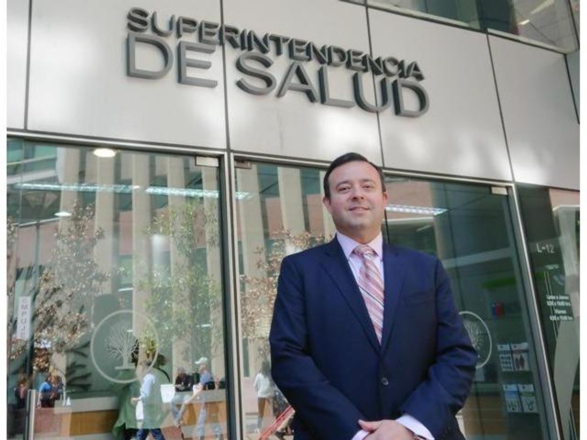 IGNACIO GARCÍA-HUIDOBRO HONORATO ASUME EL CARGO DE SUPERINTENDENTE DE SALUD