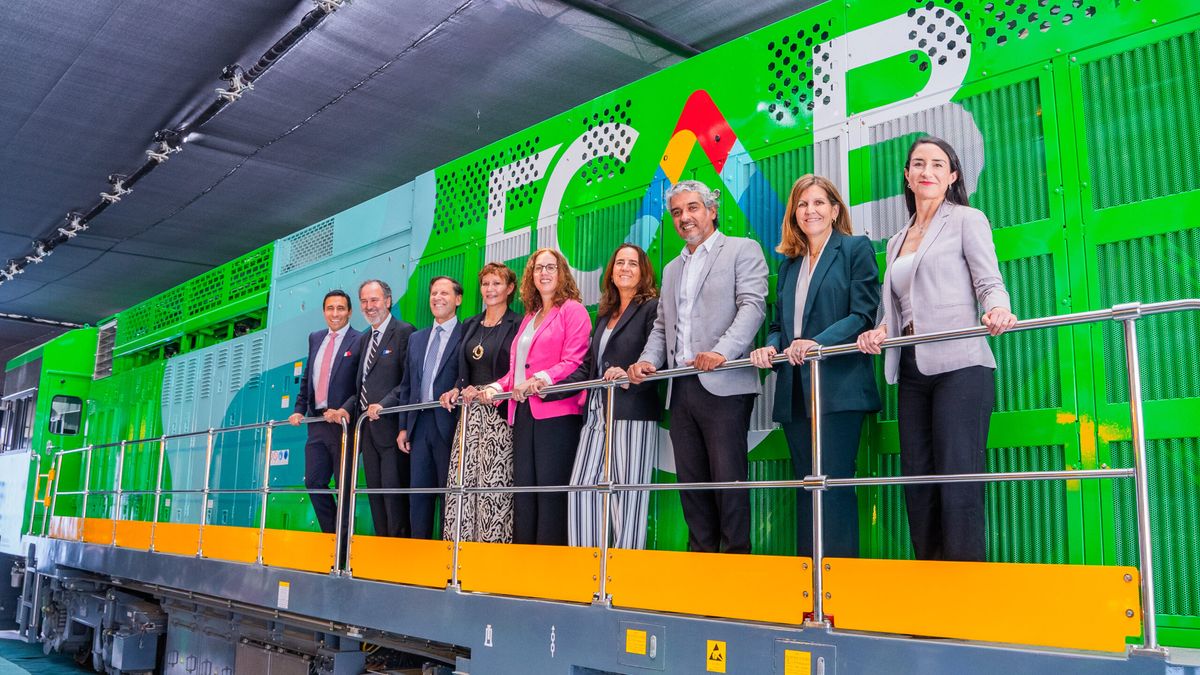 FERROCARRIL DE ANTOFAGASTA BOLIVIA REVELA LA PRIMERA LOCOMOTORA PROPULSADA POR HIDRÓGENO DE ...